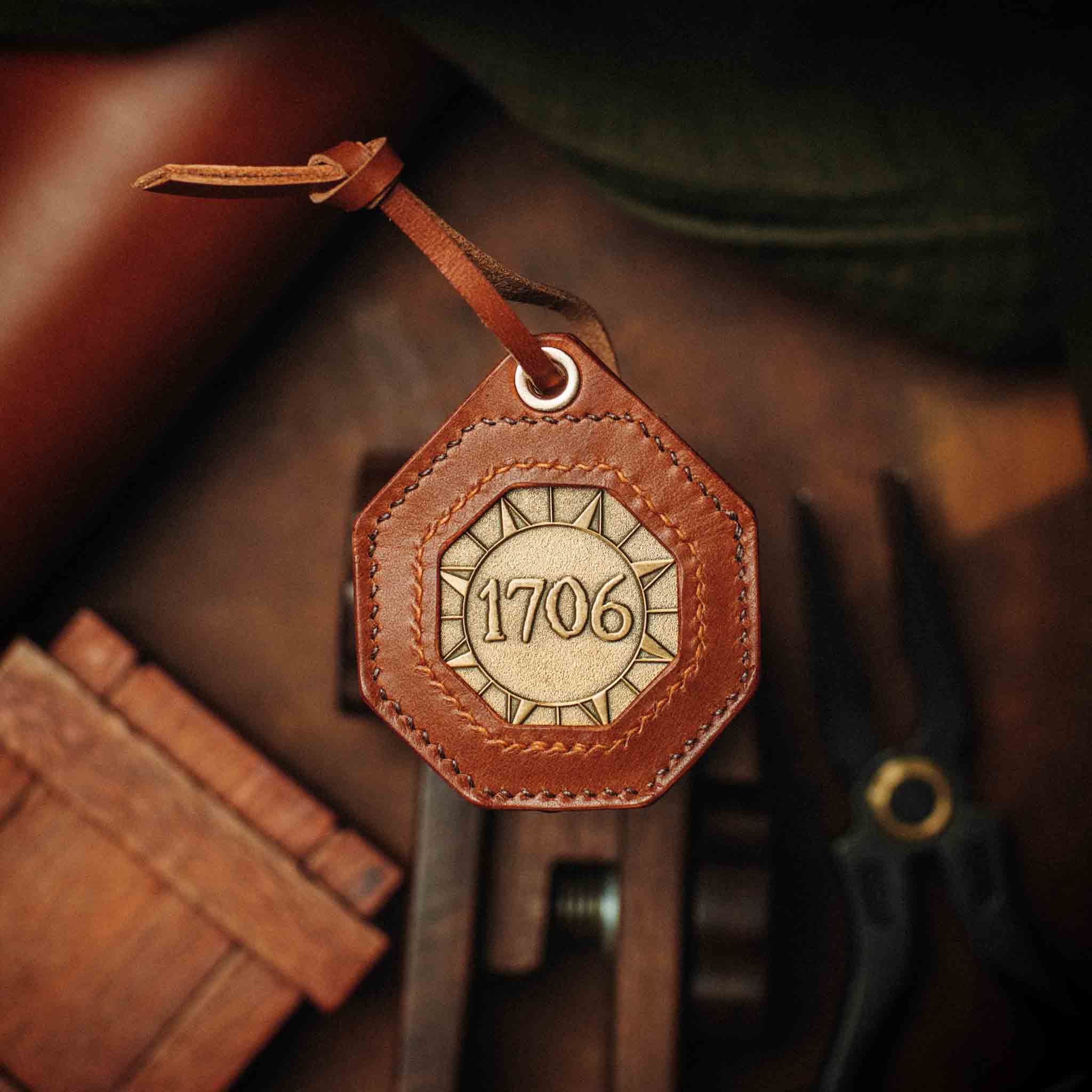 Pirate Goods Peso Pocket v4 Plus - Octagonal challenge coin holder ...